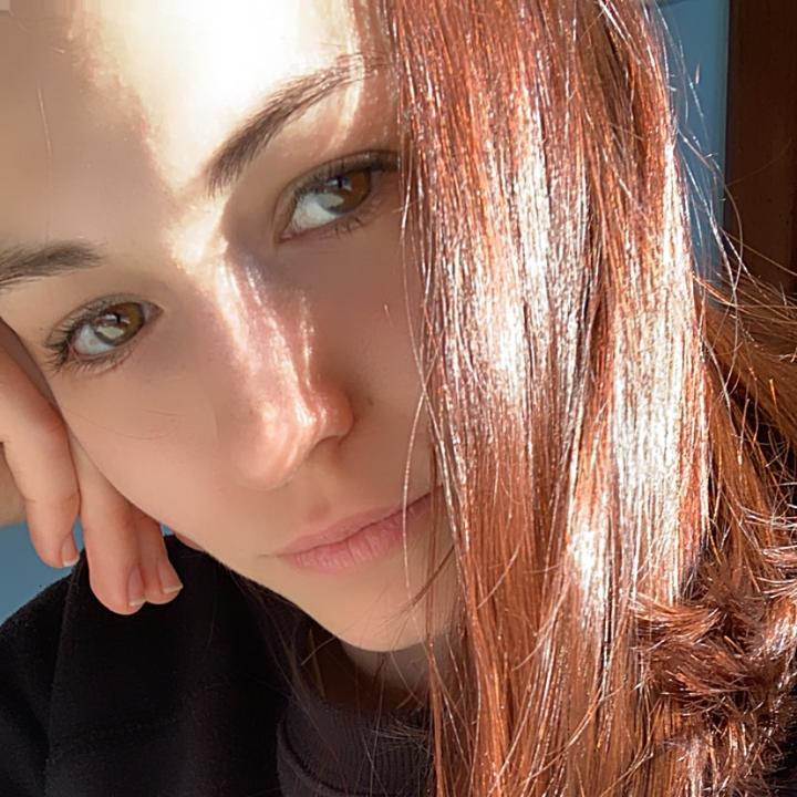 Anna Melardi 🌙 - @applerdi TikTok Analytics | Profile, videos ...
